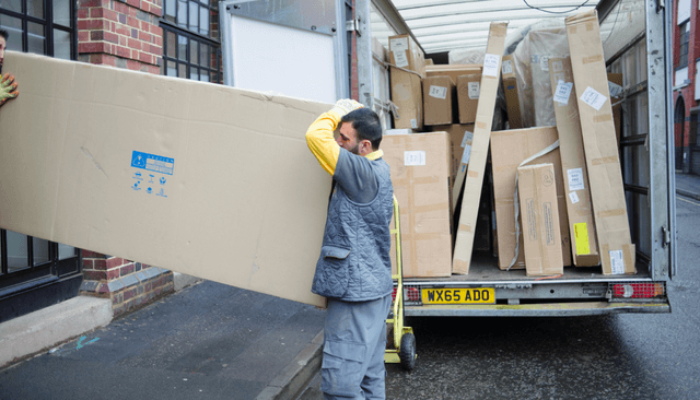 Large And Bulky Goods Delivery | Two-person Logistics for SME